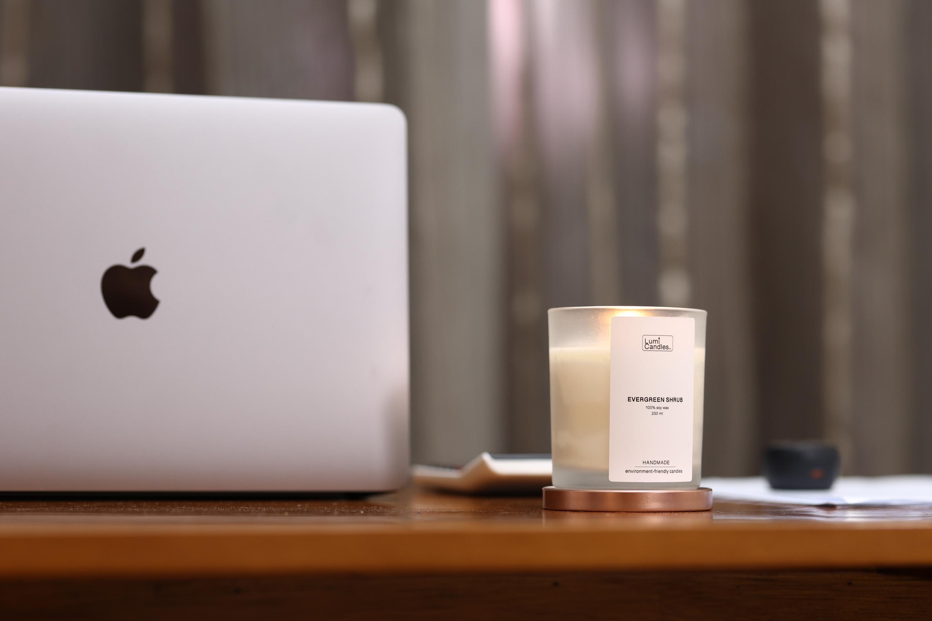 Top 3 Scented Candles for Focusing: The Perfect Study Companion – Lumi ...